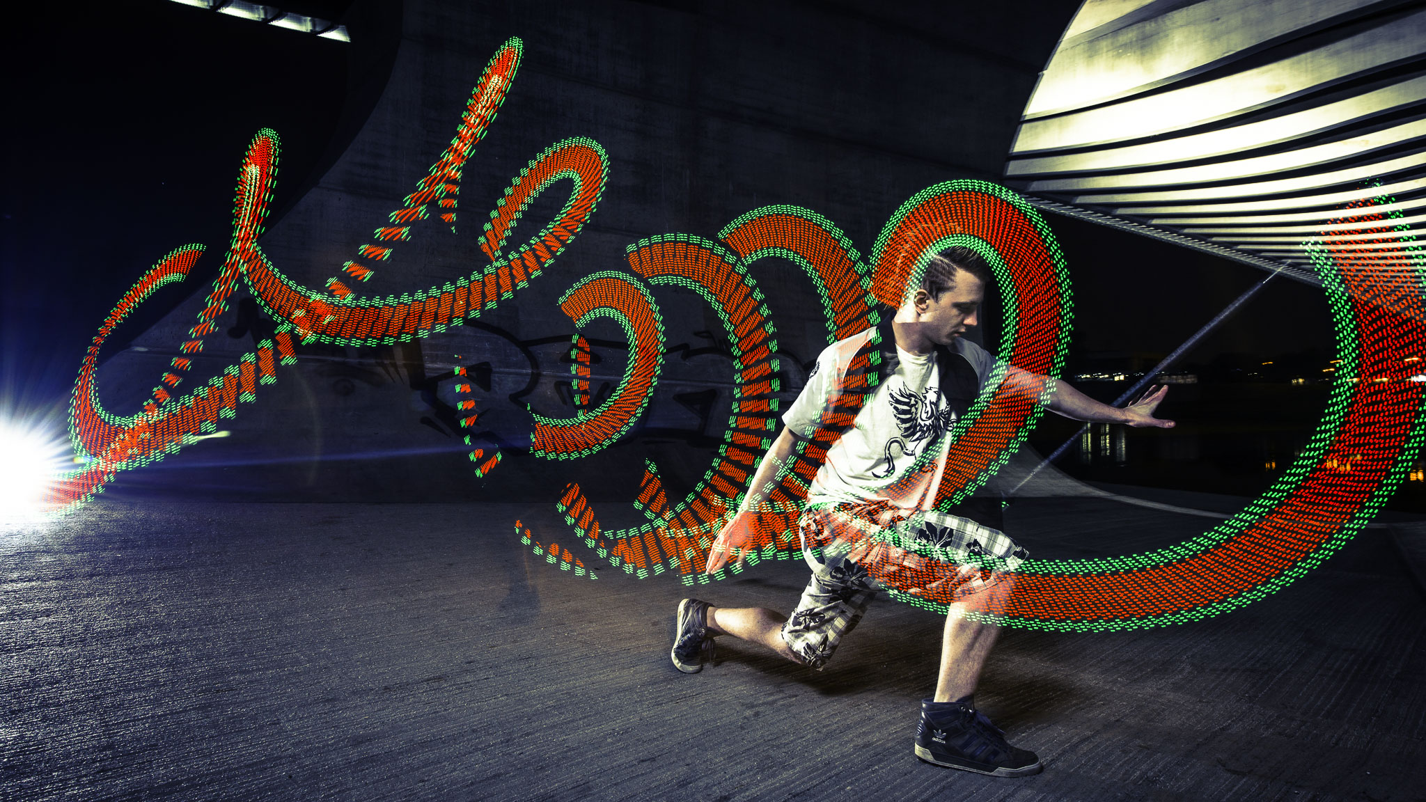 LED Contact Staff - Pyroterra Lighttoys