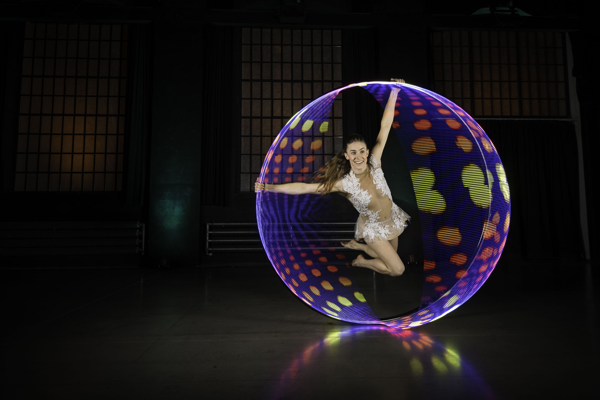 LED Cyr Wheel FT2 - Pyroterra Lighttoys