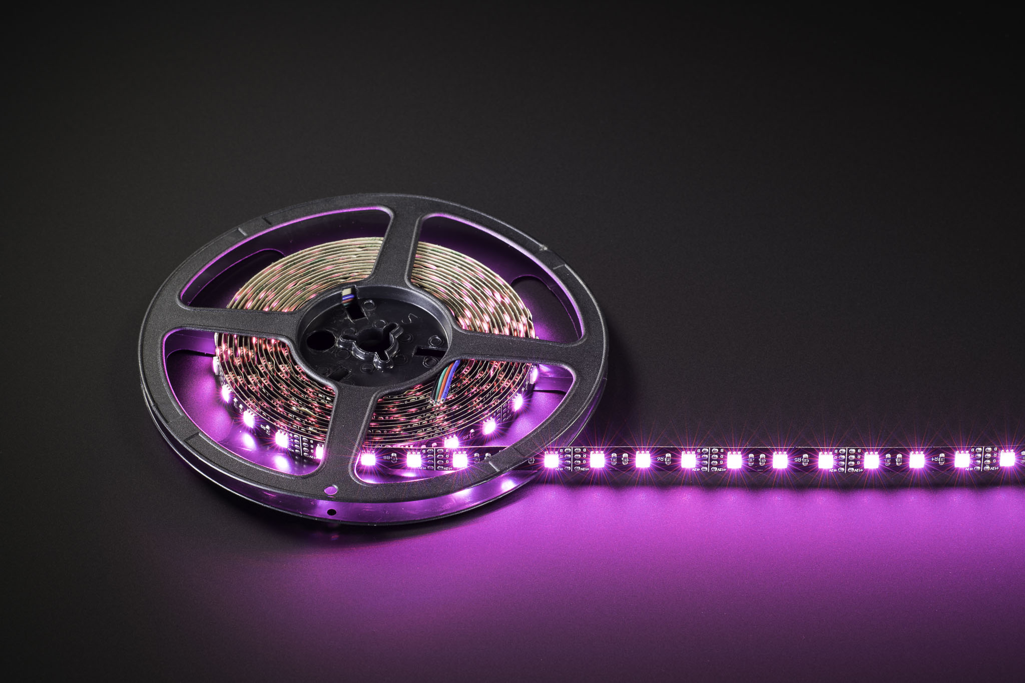RGB LED strip 12V - Pyroterra Lighttoys